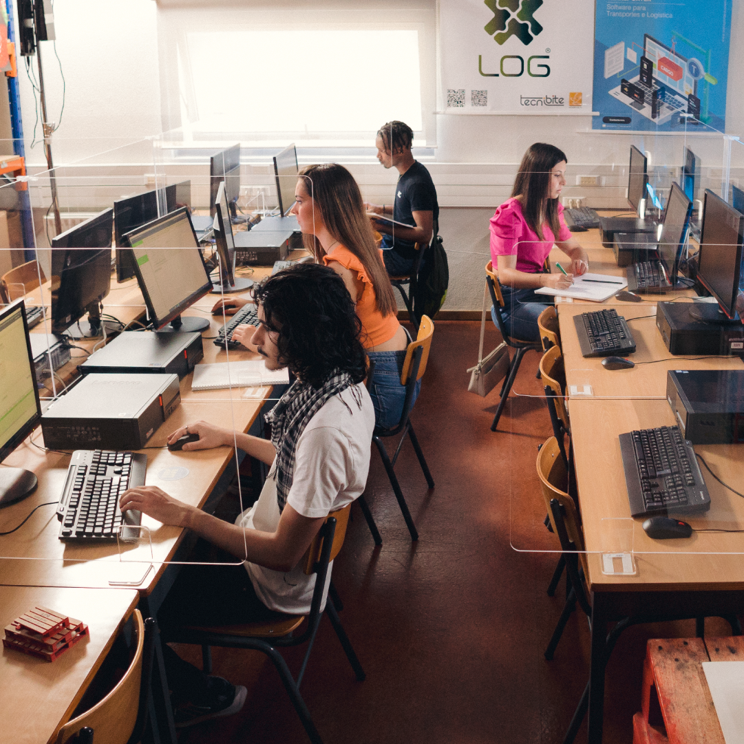 Escola Superior de Ciências Empresariais – ESCE/IPS – Uma instituição ... Escola Superior de Ciências Empresariais – ESCE/IPS – Uma instituição ...